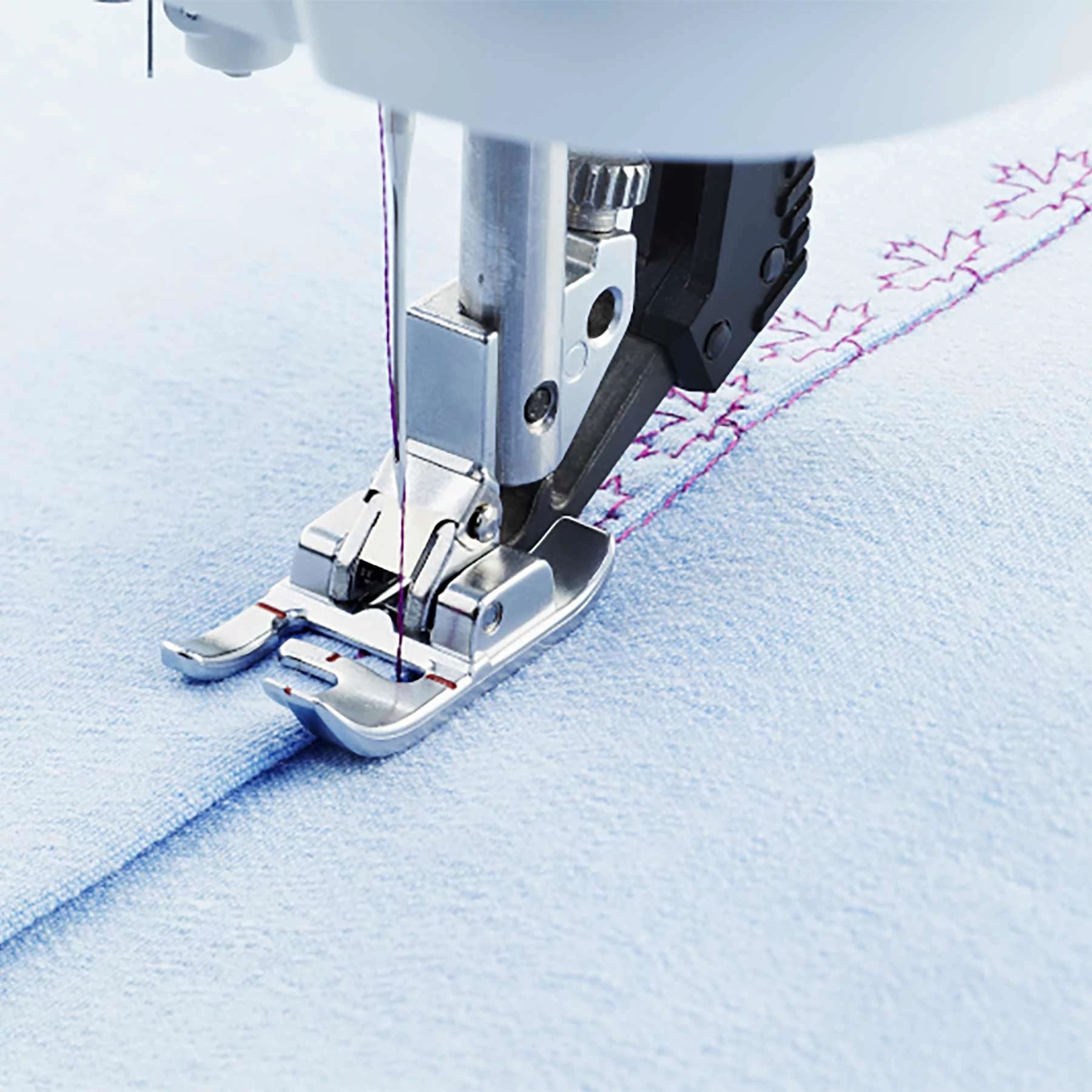 PFAFF® Right Edge Bi-Level Foot for IDT™ System | SINGER®
